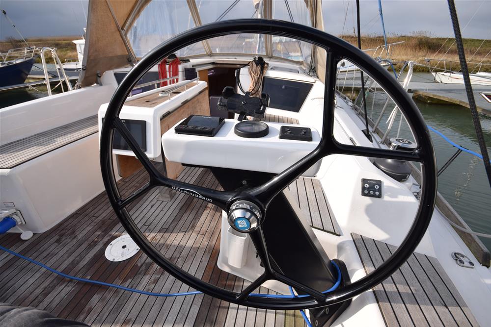 Spring Boat Auction | Clarke & Carter